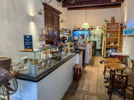 Uniworld Tulips Page 1